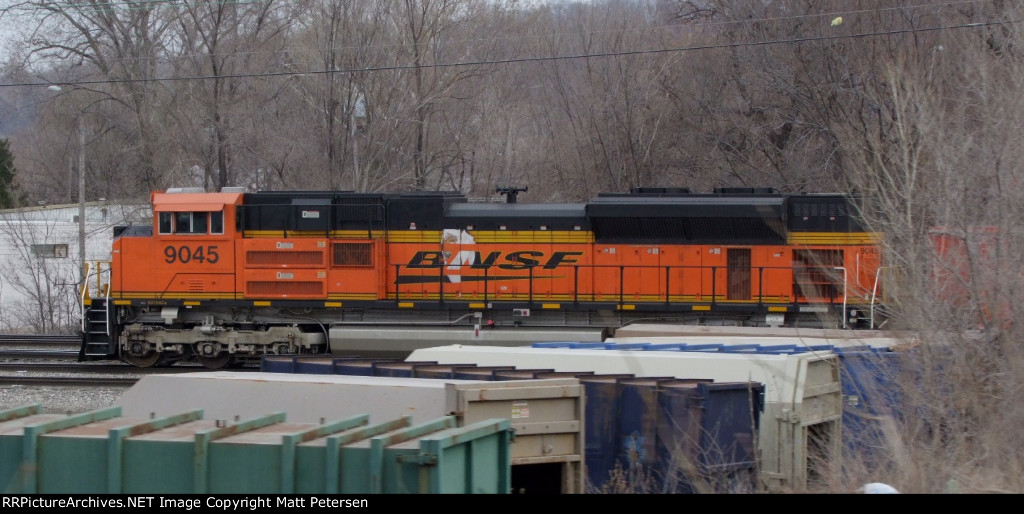 BNSF 9045